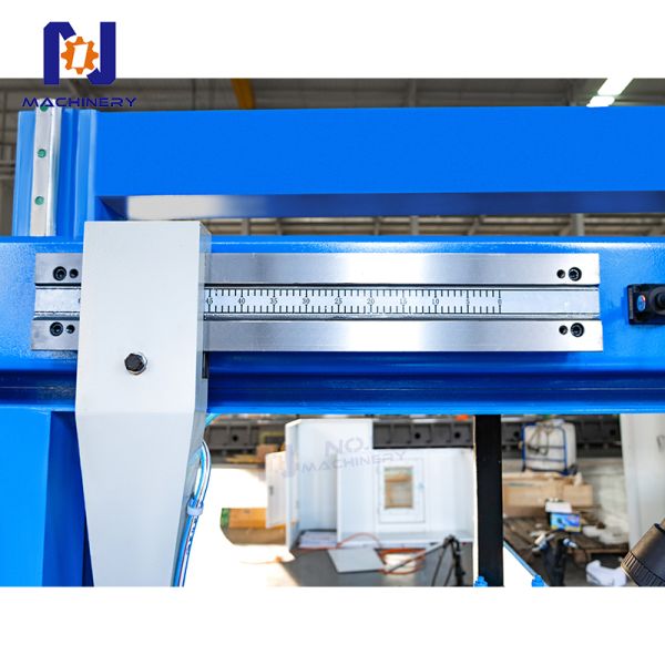 Quality GZ4265 Efficient Metal Cutting Horizontal Band Saw Machine with Feed Automatic for sale