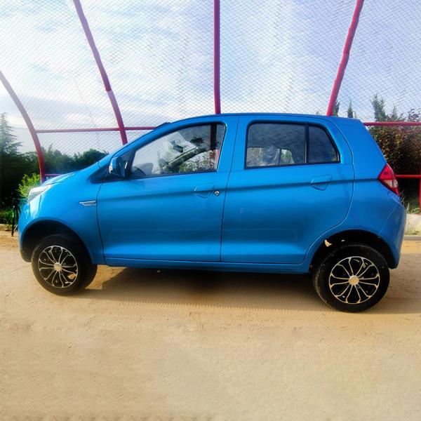 Quality Front Disc Solar Electric Shuttle Car With Light Generation System 2300mm for sale