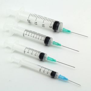 Quality Pyrogen Free Disposable Plastic Syringe , Large Plastic Syringe 500ml for sale
