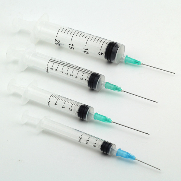 Quality Pyrogen Free Disposable Plastic Syringe , Large Plastic Syringe 500ml for sale