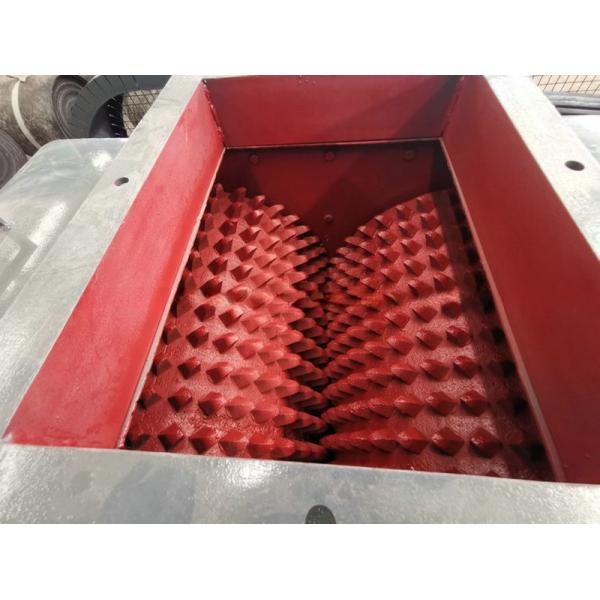 Quality 2022 Double Roller Crusher with Long-Lasting Rollers and V-Belt for sale