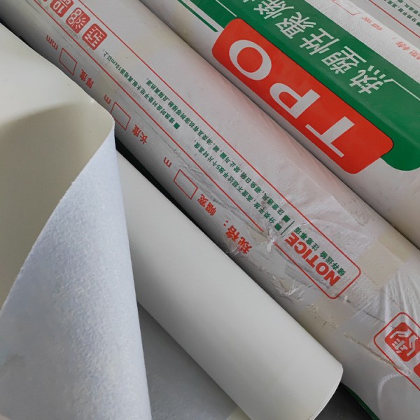 Quality Metal Roof Mechanically Attached Systems TPO Roofing Membrane 1.5mm  Long Service Life for sale