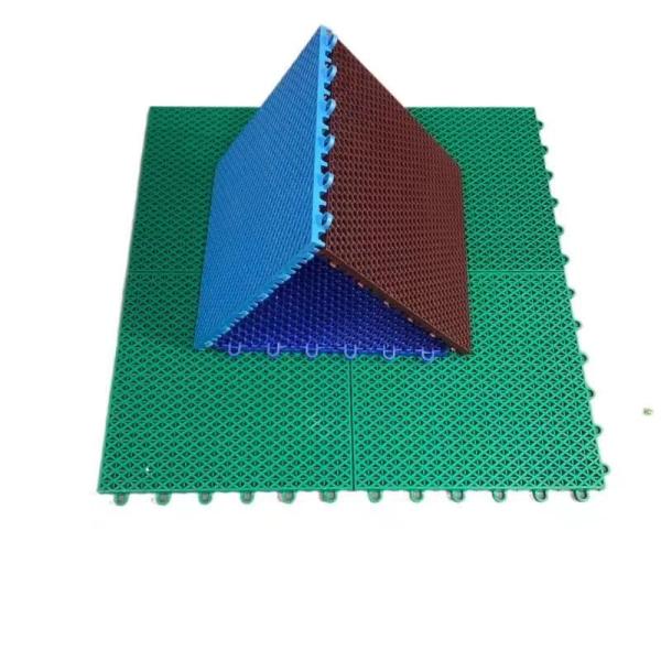 Quality Weather Resistant Outdoor Basketball Court Tiles Polypropylene Material With for sale