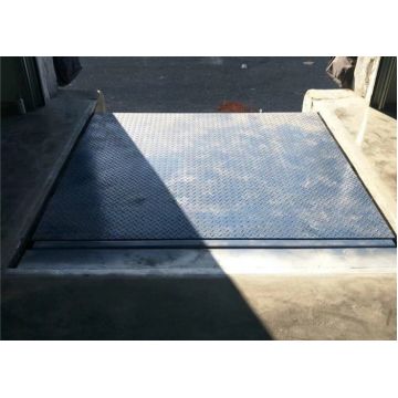 Quality Telescopic Dock Leveler With Retractable Lip Facilitate The Safe Loading And for sale