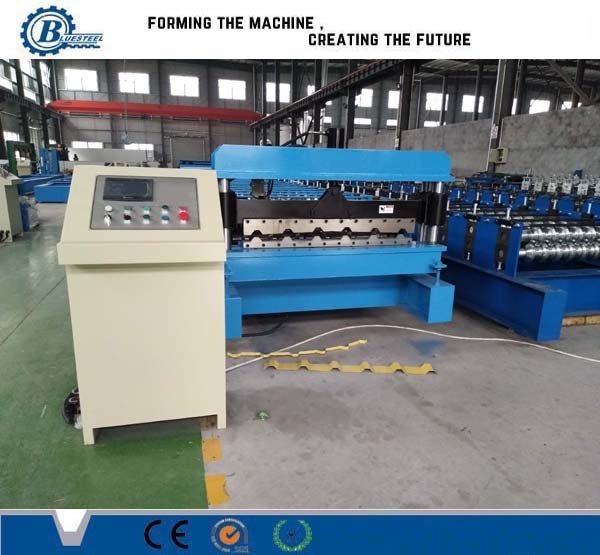 Quality Galvanized Steel Trapezoidal Roofing Roll Forming Machine With Hydraulic for sale