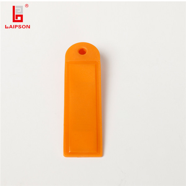 Quality LAIPSON Reuse Rfid Animal Ear Tag Temperature Resistance For Cattle 98*28mm for sale