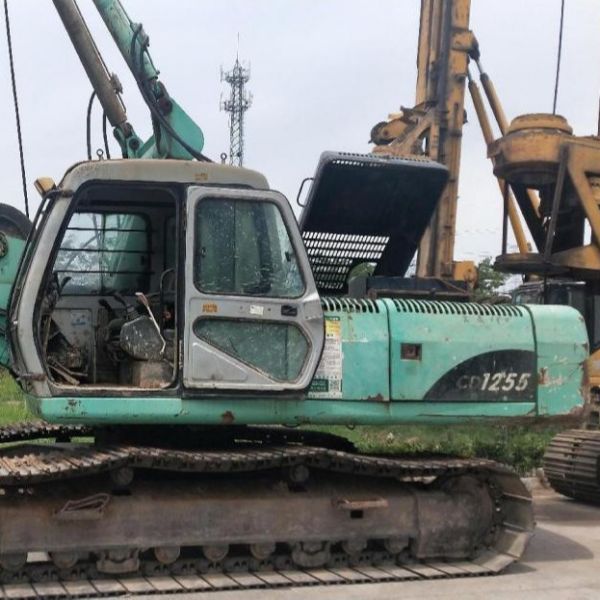 Quality CD1255 Hydraulic Piling Rig Dia 1.5m Pile Foundation Drilling Machine for sale