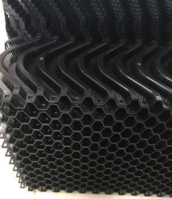 Quality PP Plate Cooling Tower Drift Eliminator Types Demister Pad Mist Eliminator Black for sale