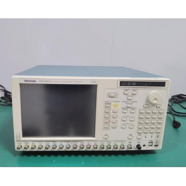 Quality Tektronix AWG5014C Arbitrary Waveform Generator 1.2 GS/s 14-bit Resolution 4-channel for Precision Signal Stimulus for sale