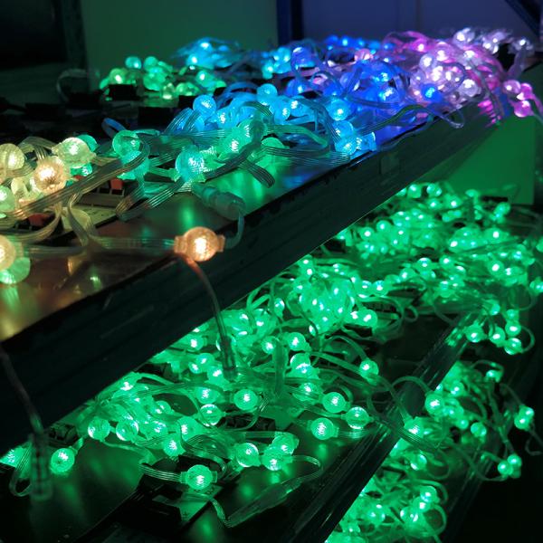 Quality Christmas Decoration Pineapple Lights in 3d Effect with Onsite Metering Support for sale