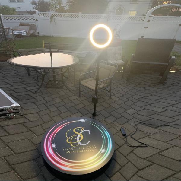 Quality Wedding 360 Video Photo Booth Machine Metal Automatic Customized Logo for sale