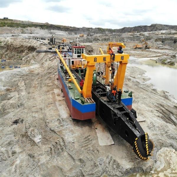 Quality Powerful Diesel Engine 26inch Cutter Suction Dredger with 2000m Discharge for sale