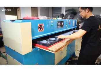 China Factory - Guangzhou Mingao Leather Goods Co., Ltd.