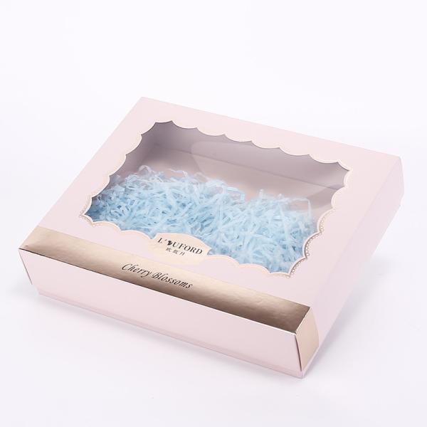 Quality 80gsm 350gsm Kraft Paper C1S Pink Gift Box For Clothing Packaging for sale