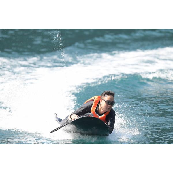 Quality The Ultimate Surfing Companion 2 Stroke Engine Electric Surfboard with Max Speed for sale