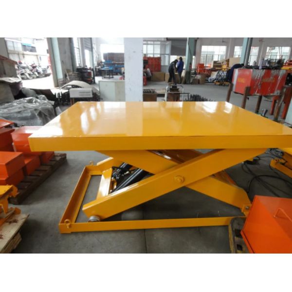 Quality Durable Stationary Hydraulic Lift Table For Warehouse Yellow for sale
