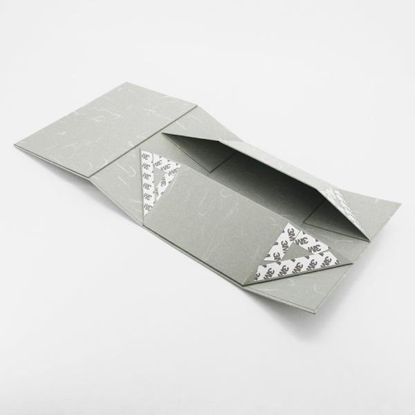 Quality Matte Magnetic Closure Foldable Paper Box Rectangular For Garments for sale