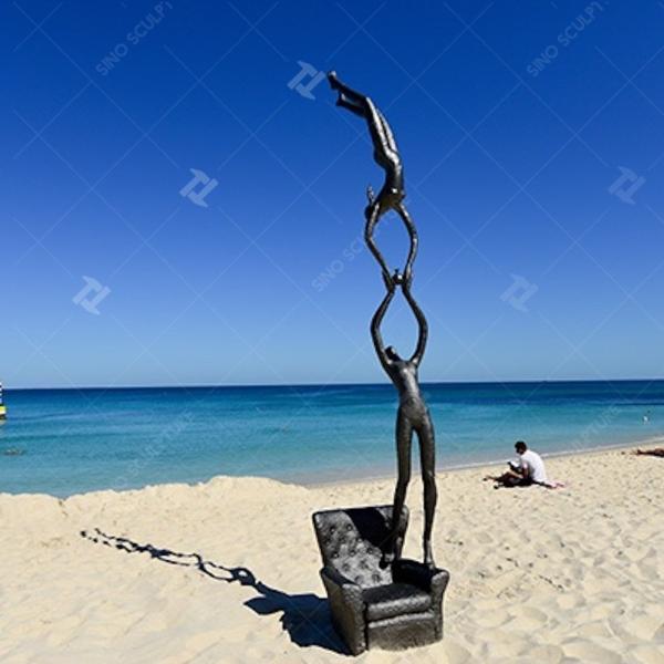 Quality Commissioned Bronze Sculpture Hearts In Paradise Customized Size for sale