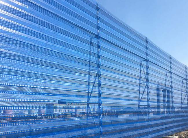 windbreak-panel-chemical-plant