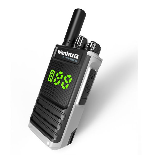 Quality OEM/ODM Hot Long Range Two Way Radio 400-470MHz Handheld UHF Encrypted Walkie for sale