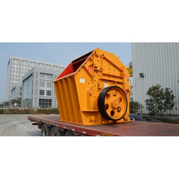 Quality Phosphate Rock Impact Crusher Machine for sale