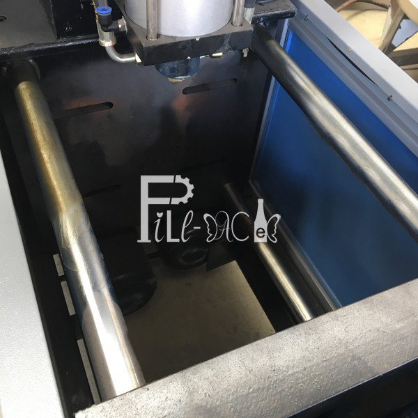 Quality Single Cavity 20L 150BPH Gallon Bottle Blowing Machine for sale