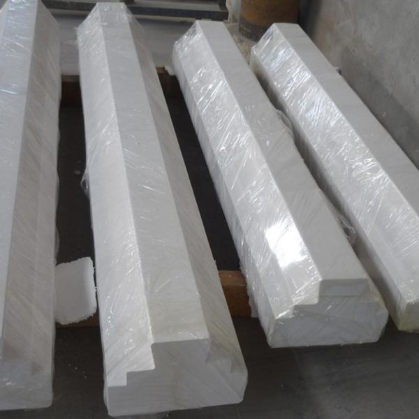 Quality High Al2O3 and SiO2 Content % Quartz Ceramic Pieces for Float Glass Kiln Gate for sale