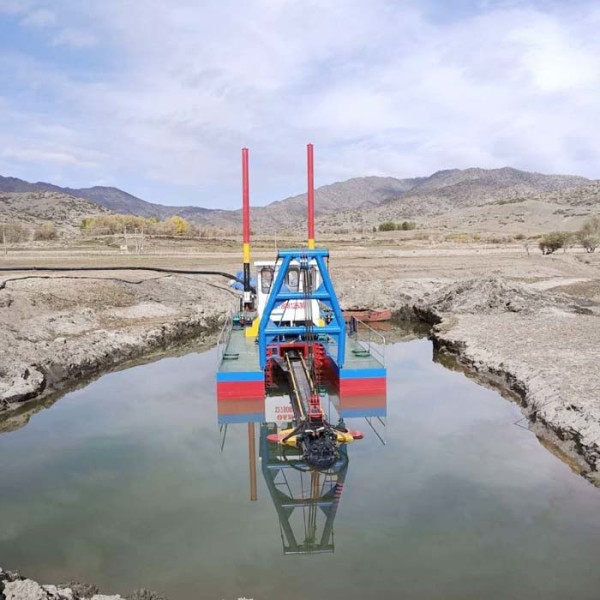 Quality 12inch River Dredging Equipment Machine White Color Mud Dredging Boat 16kw for sale