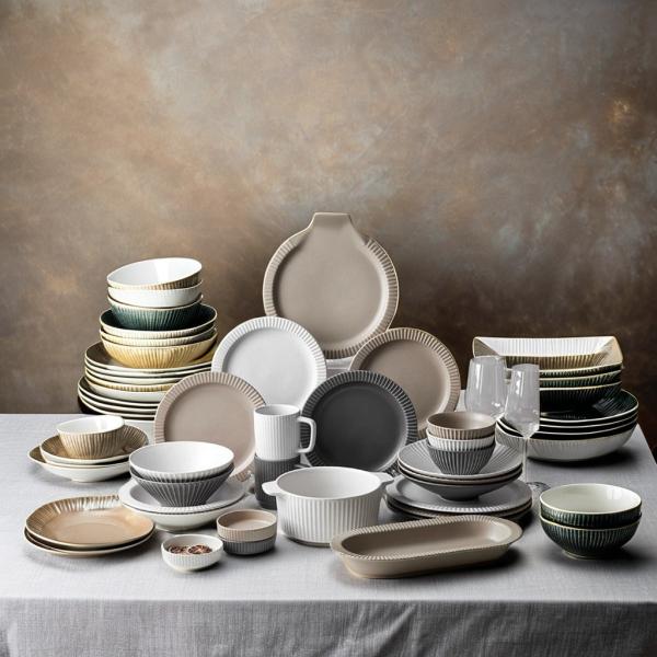 Quality Relief Pattern Disposable Matte Glaze Plates Nordic-Inspired Modern Ceramic for sale