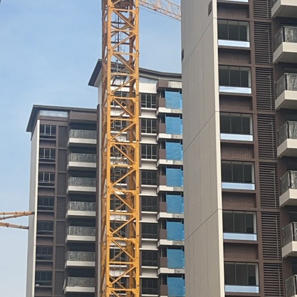 Quality Top Notch Flat Top Tower Crane For Smooth Construction Operations for sale