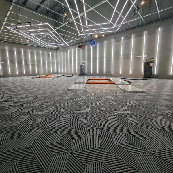 Quality Impact Resistance Garage Floor Tile for sale