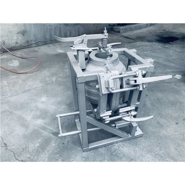 Quality OEM Lighter Cover Aluminum Metal Casting Molds With Guide Design for sale