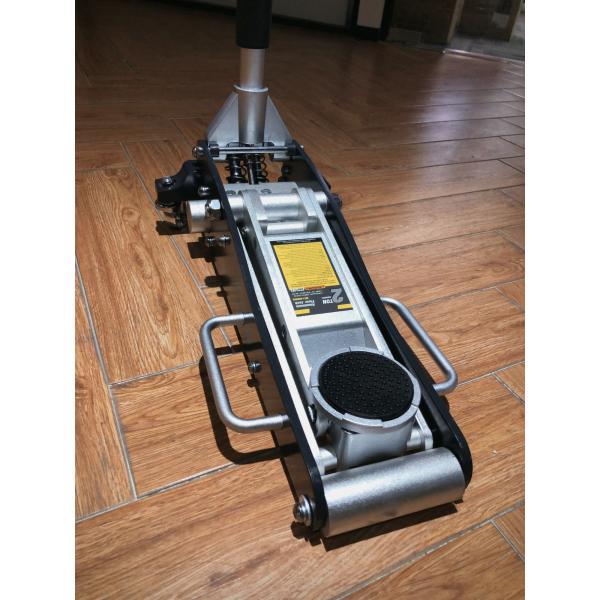 Quality Professional CE 2Ton pure Aluminum structure racing floor Jack for sale