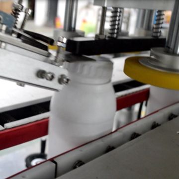 Quality PLC Core Components 2.5KW Simple Automatic Linear Capping Machine for Your for sale