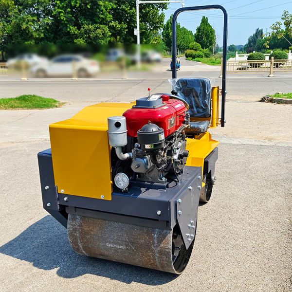 Quality Hot Sale Small Compactor Roller Vibratory Compactor Double Drum Roller Mini Road for sale