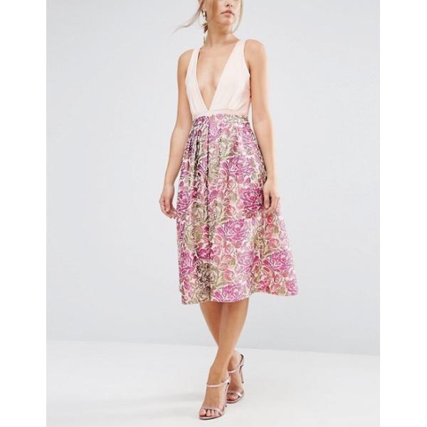 Quality OEM Service Women Skirt with Side Pockets and Zip Fastening for sale