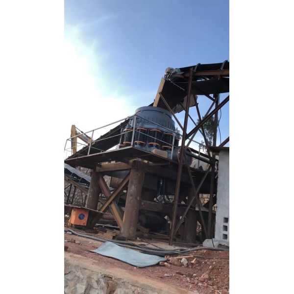Quality 5-800tph Capacity Pyb Series Spring Cone Crusher for Mining Machinery Outlet for sale