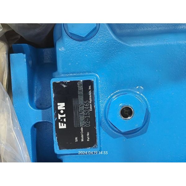 Quality PVH131C-LAF-2D-11-C21V-31-036 Vickers PVH Pump PVH131C-LAF-3D-11-C27VT15-31 for sale