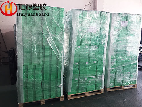 Quality Triangular Fireproof 600gsm Corflute Plant Guards for sale