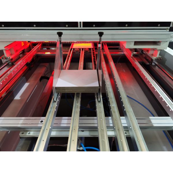 Quality Multifunctional Visual Positioning Machine For Positioning Rigid Boxes And Case for sale