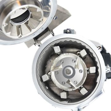 Quality Feeding Size 50mm Grain Processing Machine Spice Food Grinding Machine for sale