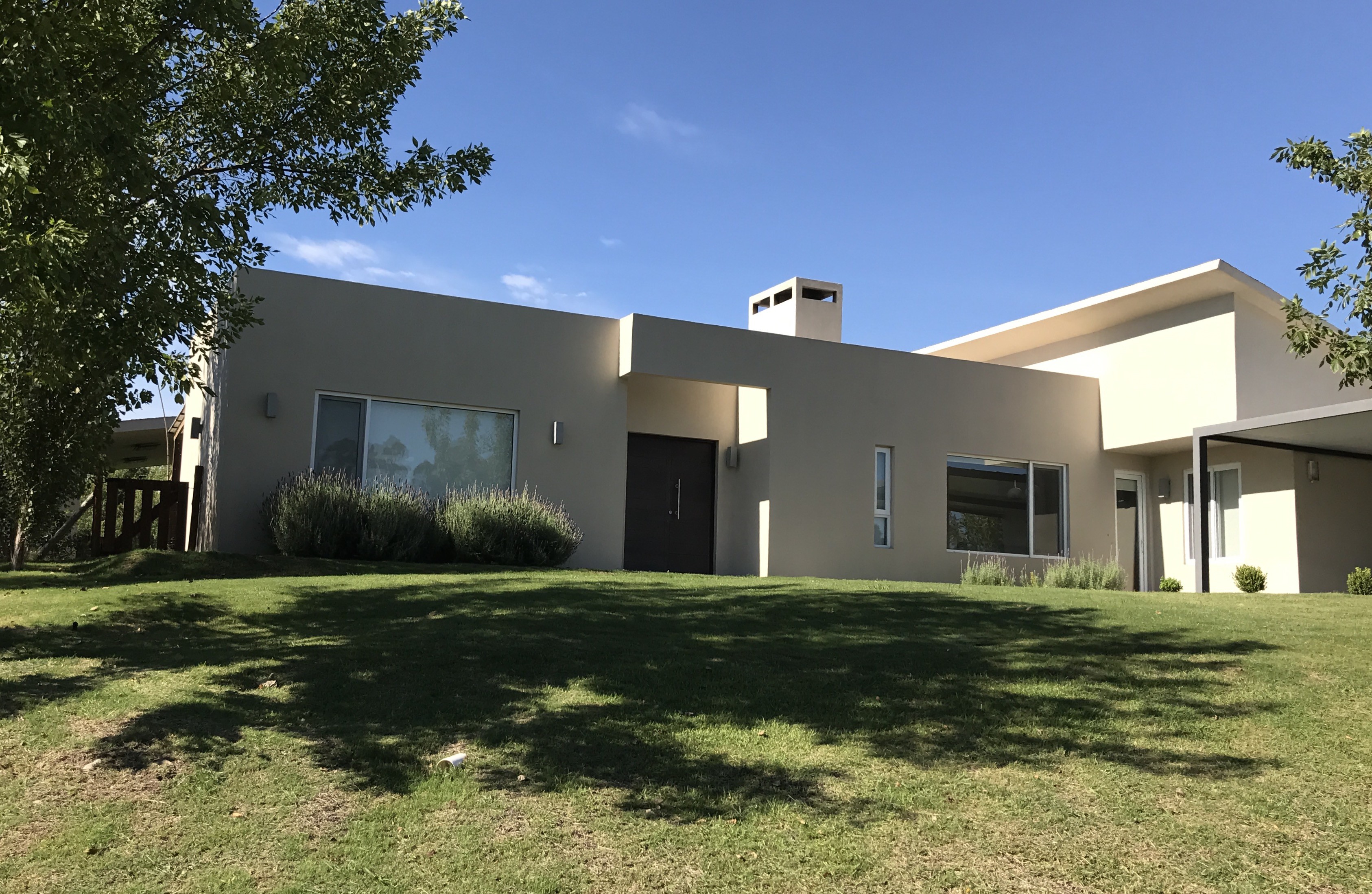 Quality Prefabricated Light Steel Villa House - Quick Assembly On Site (Uruguay) for sale
