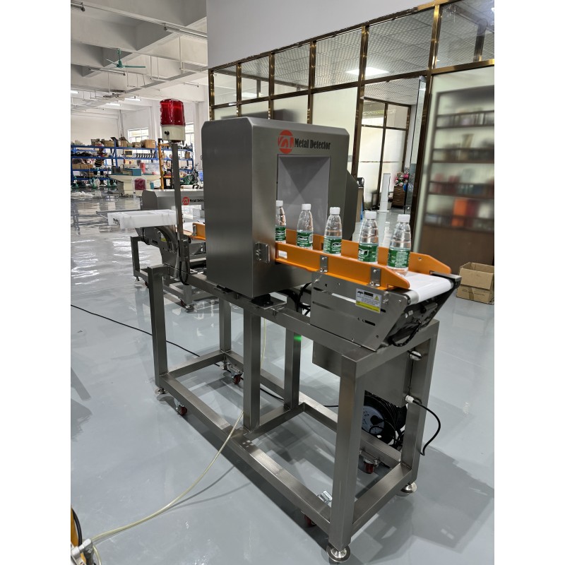 Quality Bottles Belt Conveyor Metal Detector Machine for Water Bottling Mini Bottle for sale