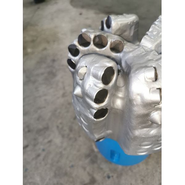 Quality Matrix Body 6-5/8 inch 616 PDC Diamond Bit Of Oifield API Drill Bit for sale