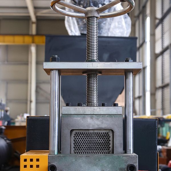 Quality PS PE EPS foam product granulator pelletizing machine plastic recycling machine for sale