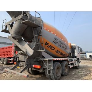 Quality Howo Concrete Mixer Truck for sale