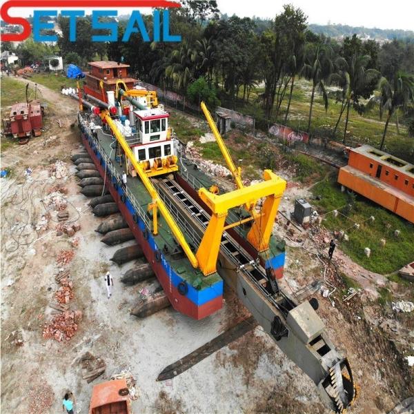 Quality 16 Inch Cutter Suction Sand Dredger with Hydraulic and Maximum Dredging Depth 13 for sale