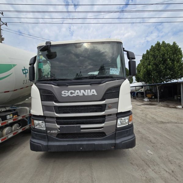 Quality Sinotruk Chassis Heavy Equipment Parts Tyre and Customized Request with Steering for sale