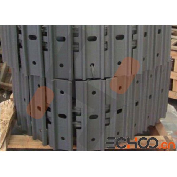 Quality High Pressure Resistant Mini Excavator Tracks With 300mm Black Track Shoe for sale