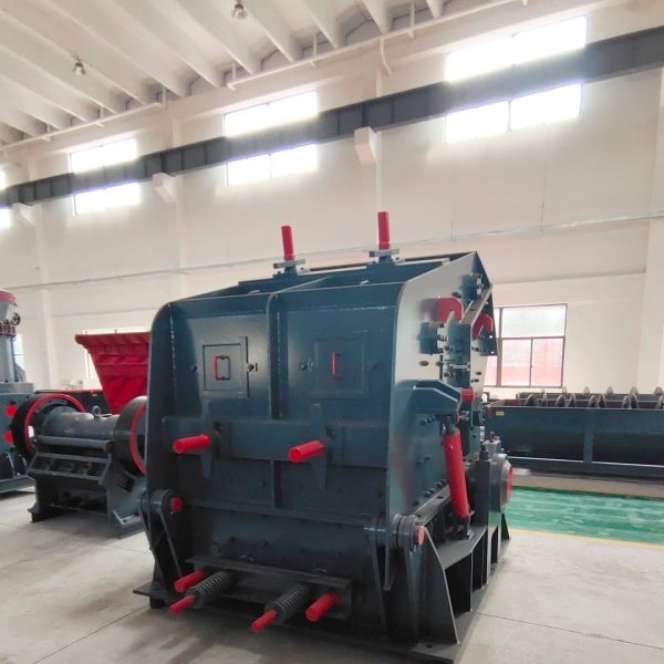 Quality 1year After-sales Service Competitive PF1315 Impact Crusher for Quarry Mining in Sell for sale